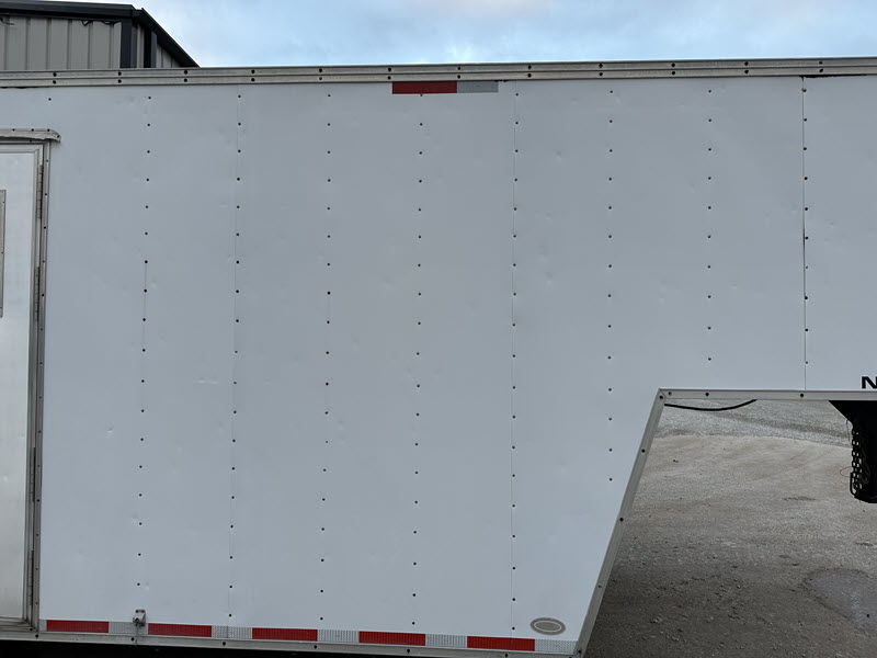 Salvage 2001 Unique Enclosed Trailer 5th wheel Hauler | X2 BUILDERS