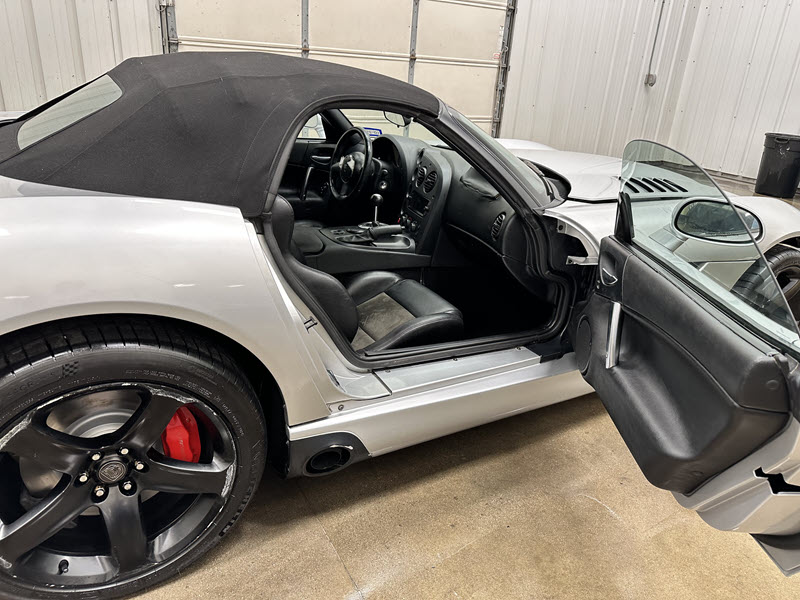 Salvage 2004 Dodge Viper SRT-10 Convertible | X2 BUILDERS