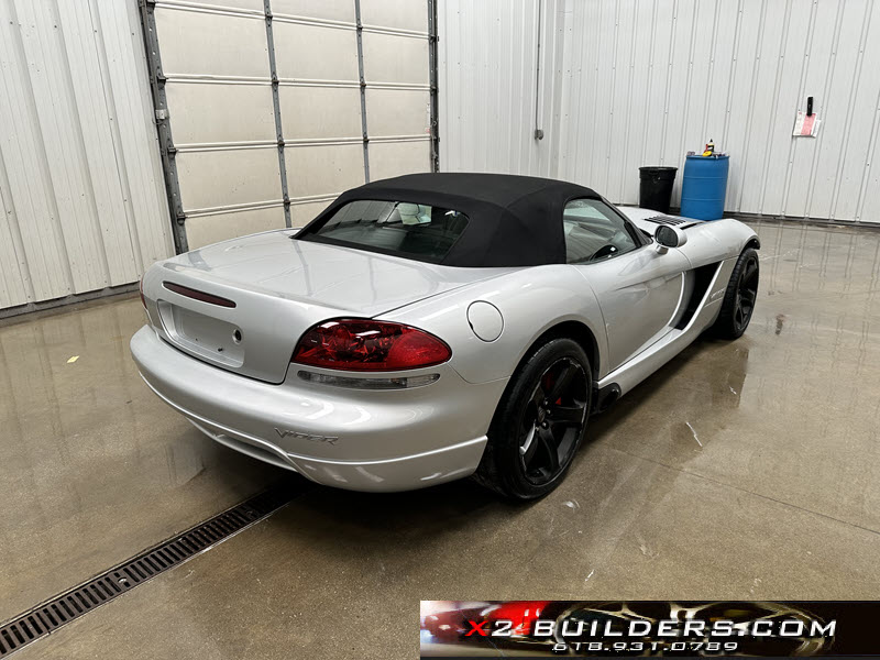 Salvage 2004 Dodge Viper SRT-10 Convertible | X2 BUILDERS