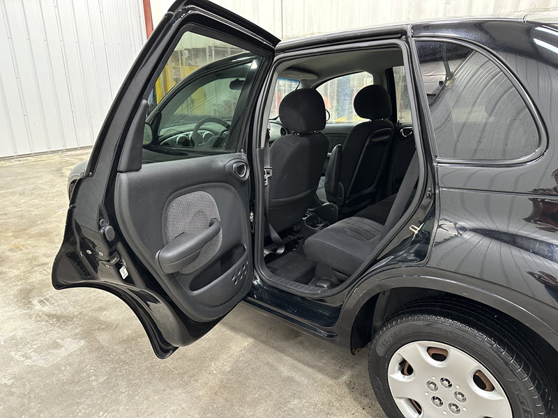 Salvage 2005 Chrysler PT Cruiser Touring | X2 BUILDERS