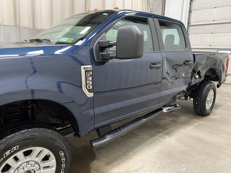 Salvage 2018 Ford F-350 STX Super Duty XL | X2 BUILDERS
