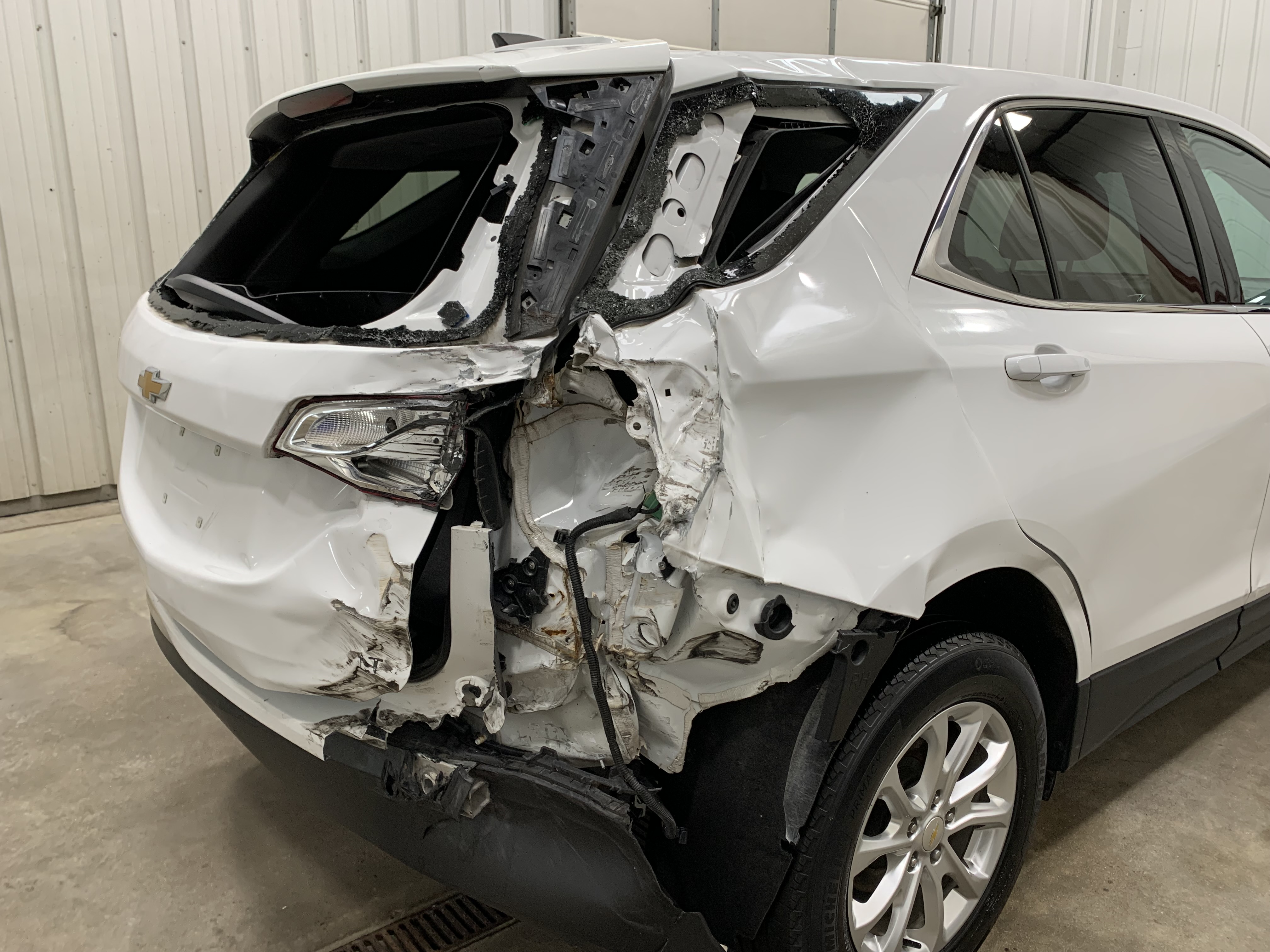 Salvage 2020 Chevrolet Equinox LT | X2 BUILDERS