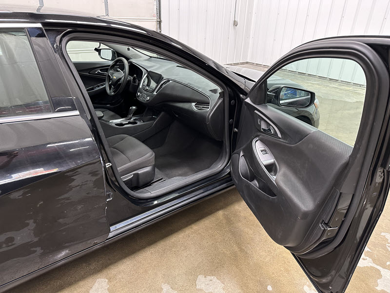 Salvage 2020 Chevrolet Malibu LT | X2 BUILDERS