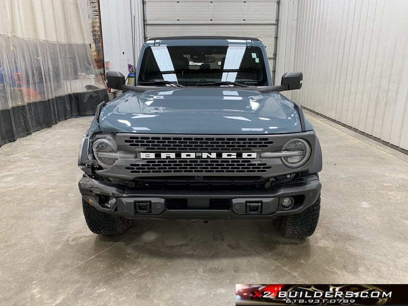 Salvage 2022 Ford Bronco Badlands Advance | X2 BUILDERS