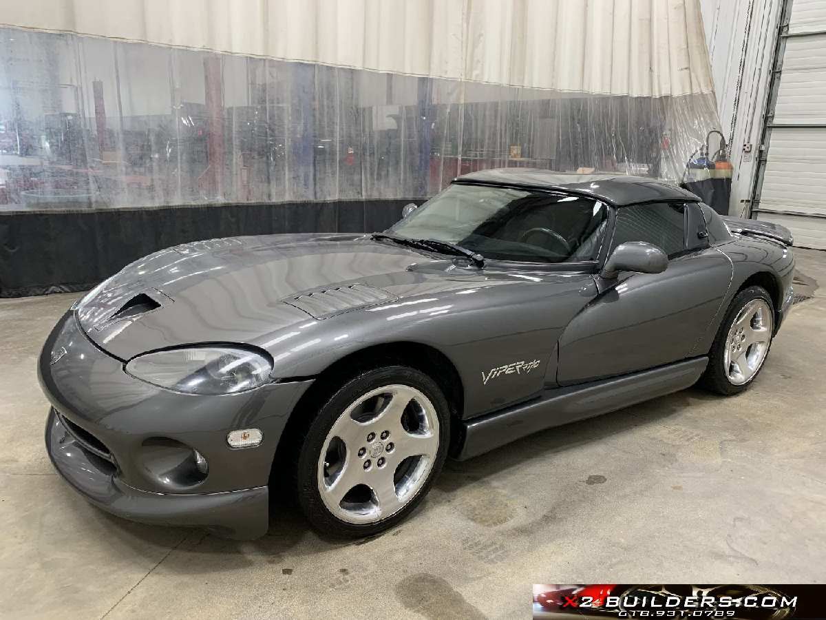 Salvage Dodge Viper | X2 BUILDERS